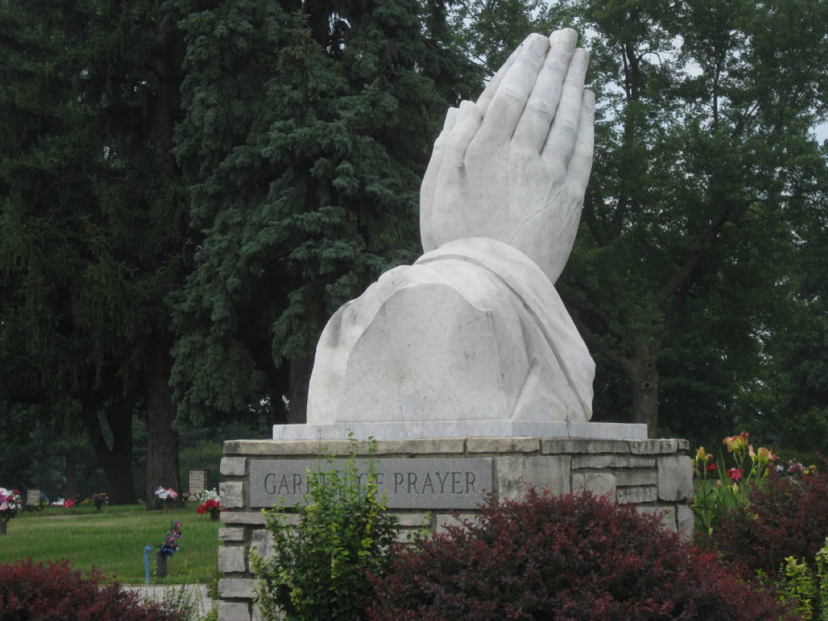 Home - Highland Memory Gardens